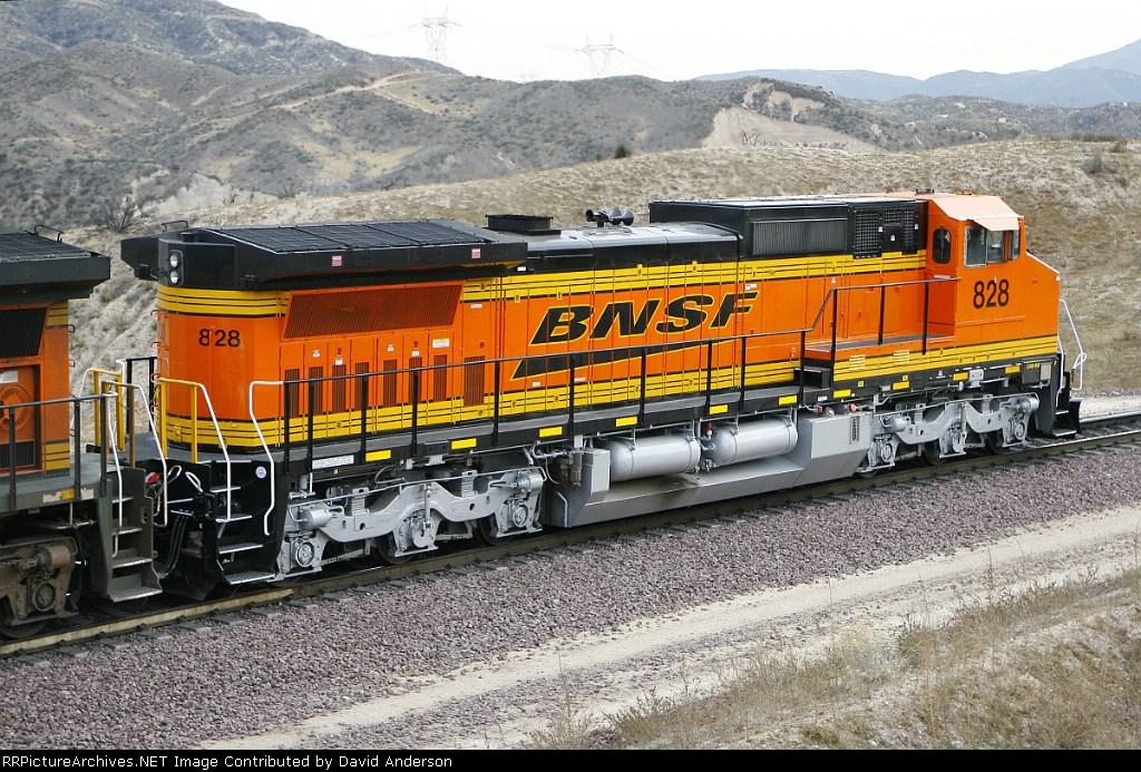BNSF 828